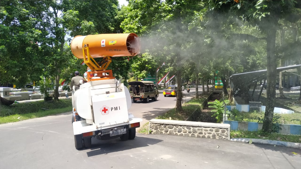 Mobil Gunner PMI Jember Ini Bakal Hujani Wilayah Puger Dengan ...