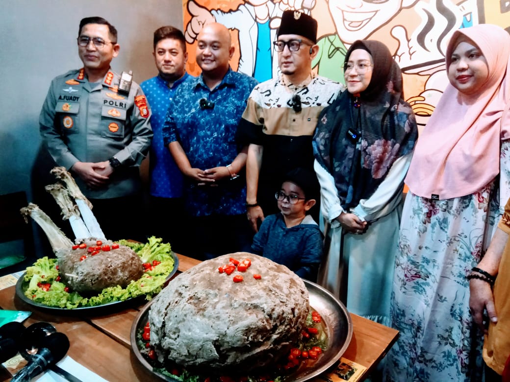 Heboh Nikmatnya Bakso Rusuk Joss Ekspansi Ke Sydney & Ustadz Mirza ...