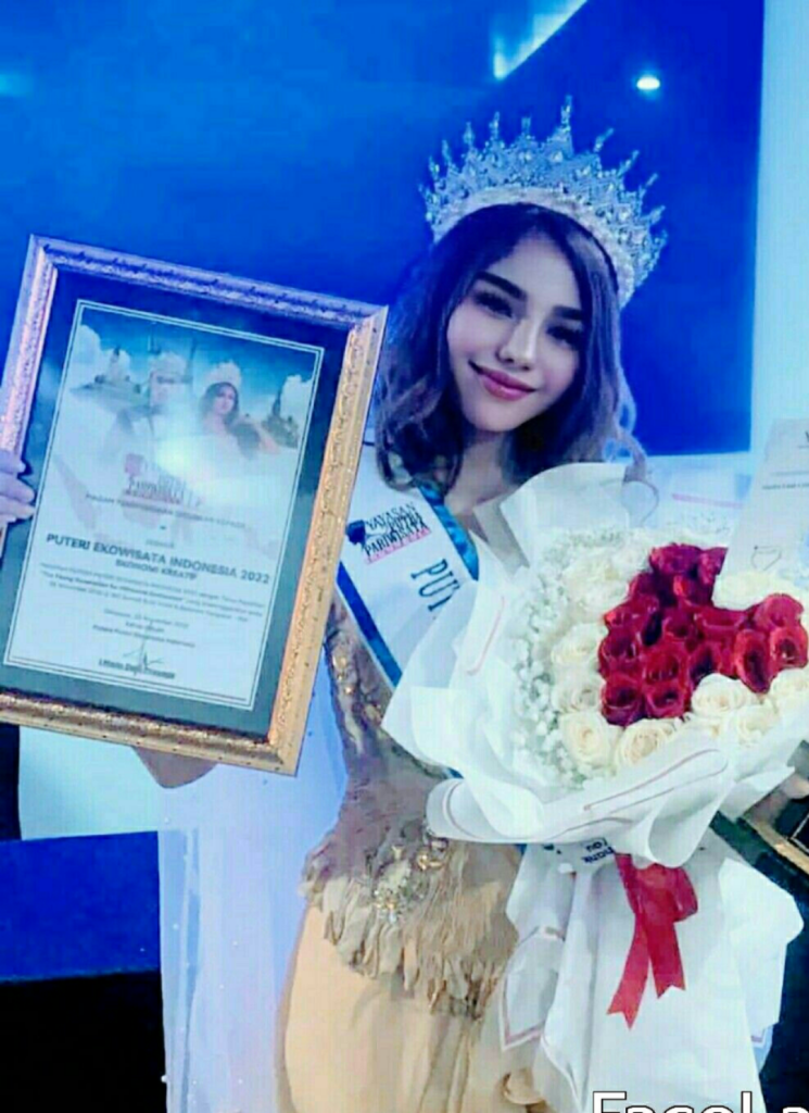Putri Ratu Cantik Hadralana Selama Menggeluti Dunia Entertain Bercita ...